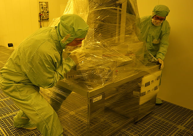 Moving and Installing Equipment in Cleanrooms: Key Factors | IES